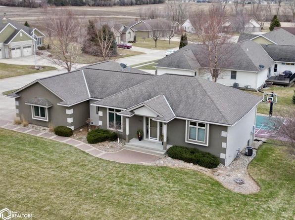 Carroll IA Real Estate - Carroll IA Homes For Sale | Zillow