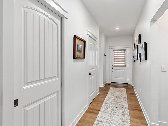 1827 Ledges Dr, Ames, IA 50010 | MLS #66936 | Zillow