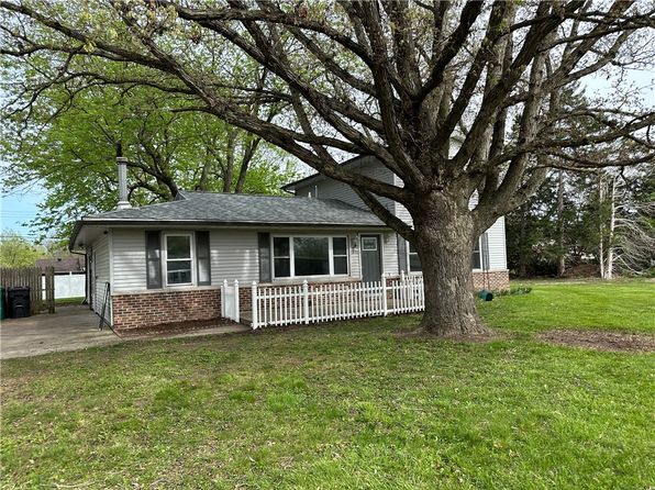 62521 Real Estate - 62521 Homes For Sale | Zillow