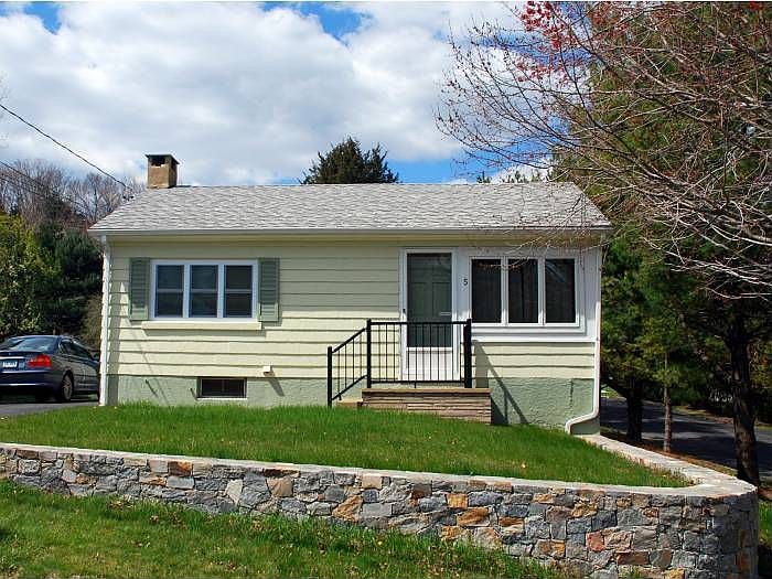 5 Rose Hill Rd, Branford, CT 06405 | Zillow
