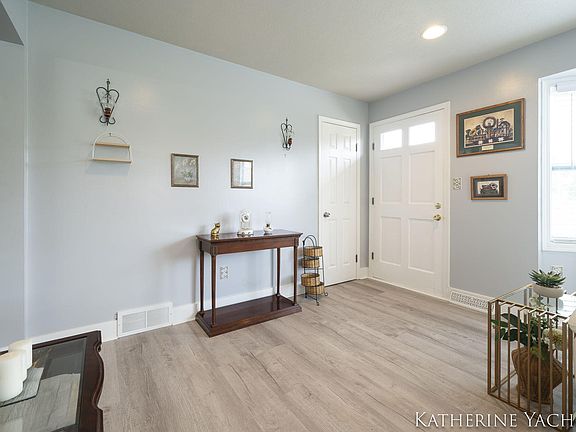 2449 Miami Ave SW, Wyoming, MI 49519 | Zillow
