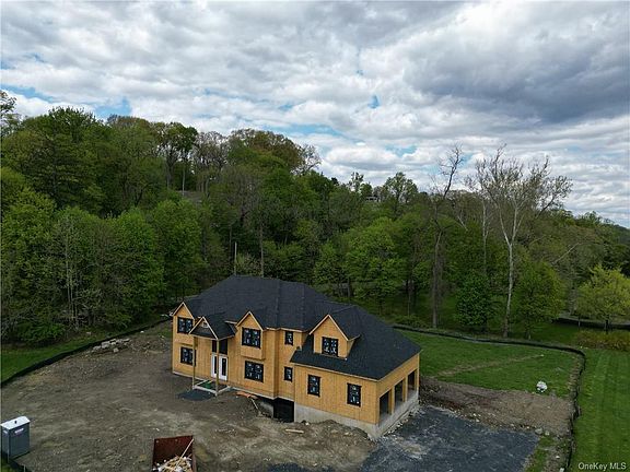 1 Pinnacle Boulevard, Newburgh, NY 12550 | MLS #H6208156 | Zillow