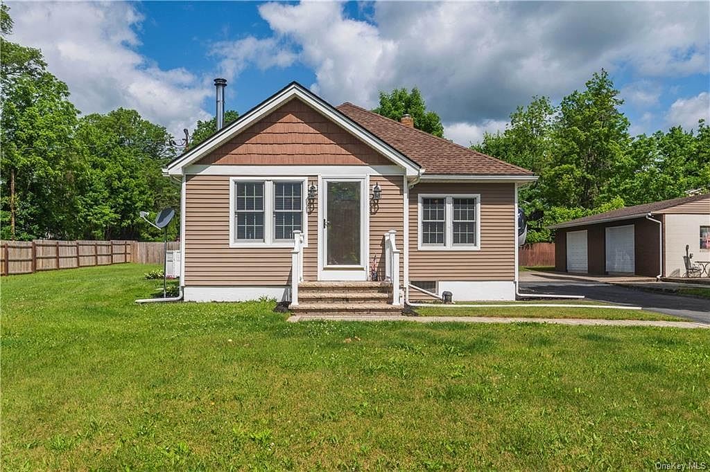 32 Bates Gates Road, New Hampton, NY 10958 | Zillow