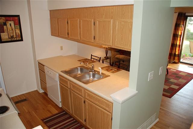 40 Devonshire Cir, Penfield, NY 14526 | Zillow