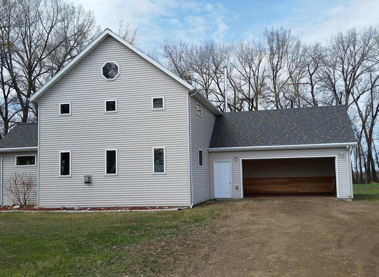 10445 Old Highway 81, Pembina, ND 58271 | Zillow