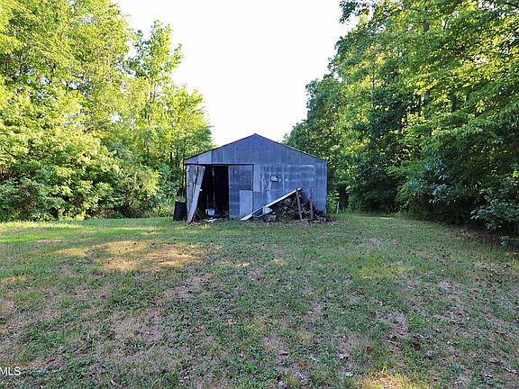 4989 Big Ridge Rd, Oneida, TN 37841 | MLS #1200028 | Zillow