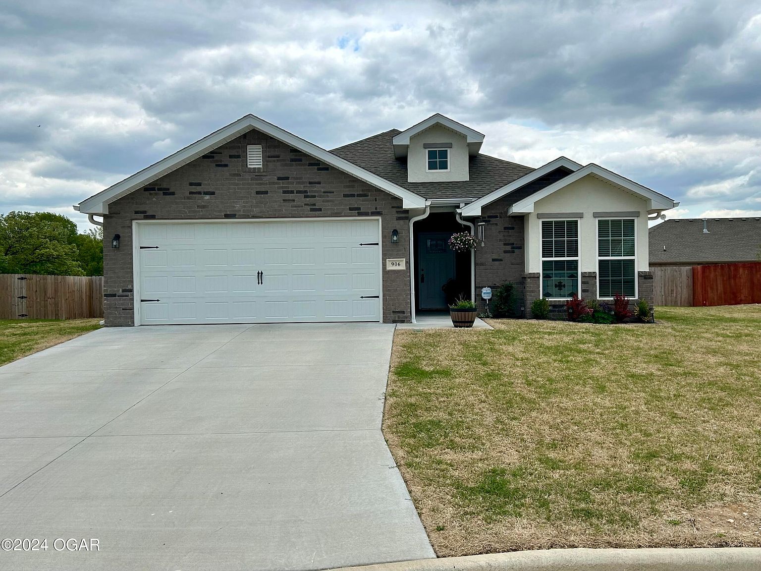 906 Summerlyn Ln, Carl Junction, MO 64834 | Zillow