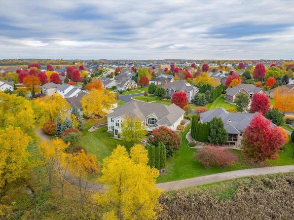 Sun Prairie WI Luxury Homes For Sale - 107 Homes | Zillow