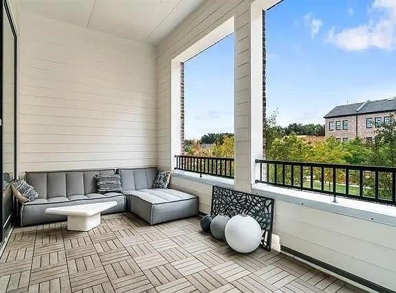 15003 Oak St, Dallas, TX 75001 | Zillow