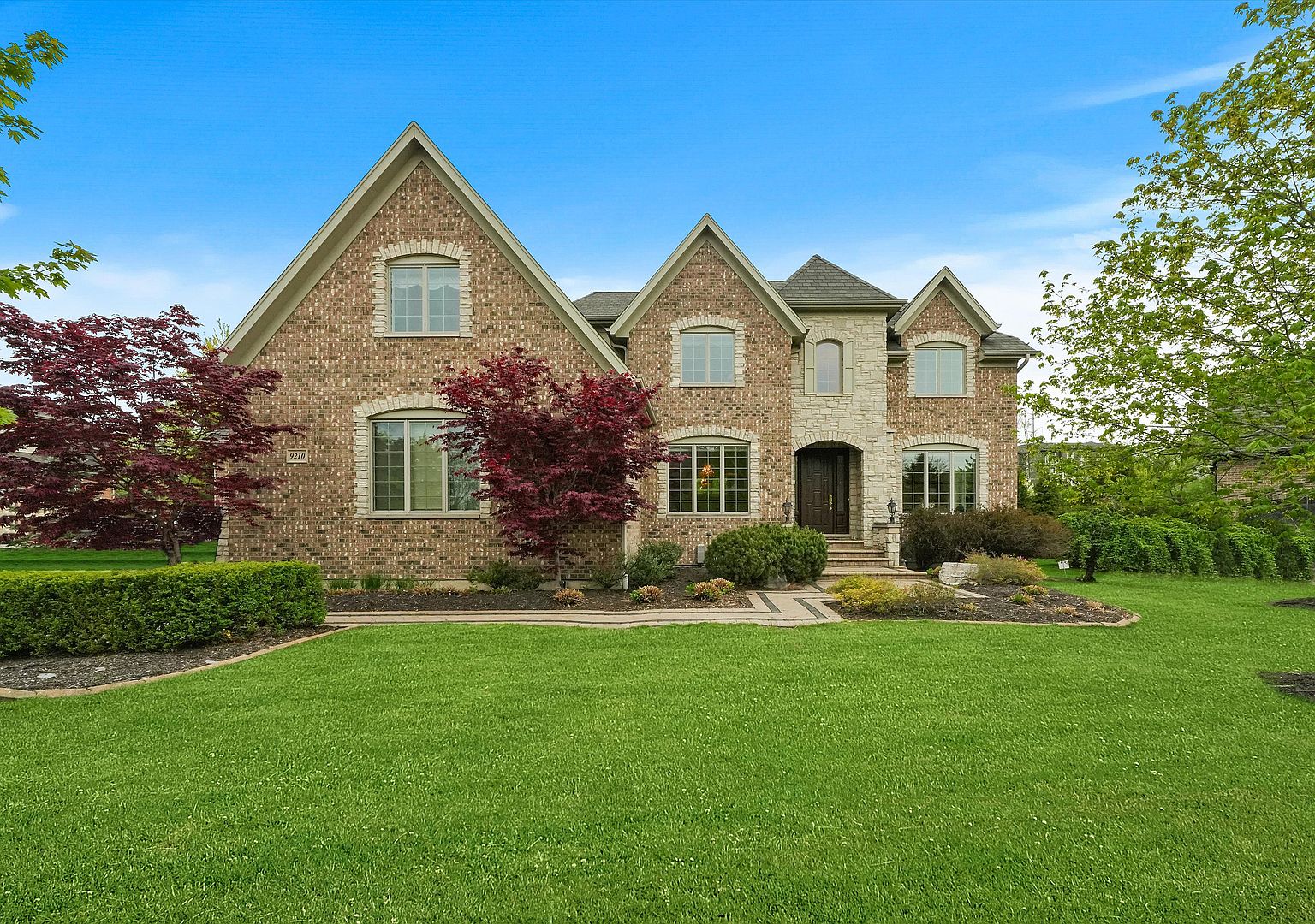 9210 Forest Edge Dr, Burr Ridge, IL 60527 | Zillow