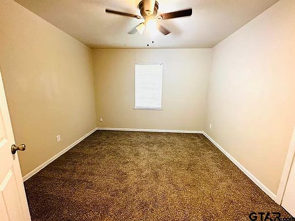 118 Fulton St, Pittsburg, TX 75686 | MLS #25003380 | Zillow
