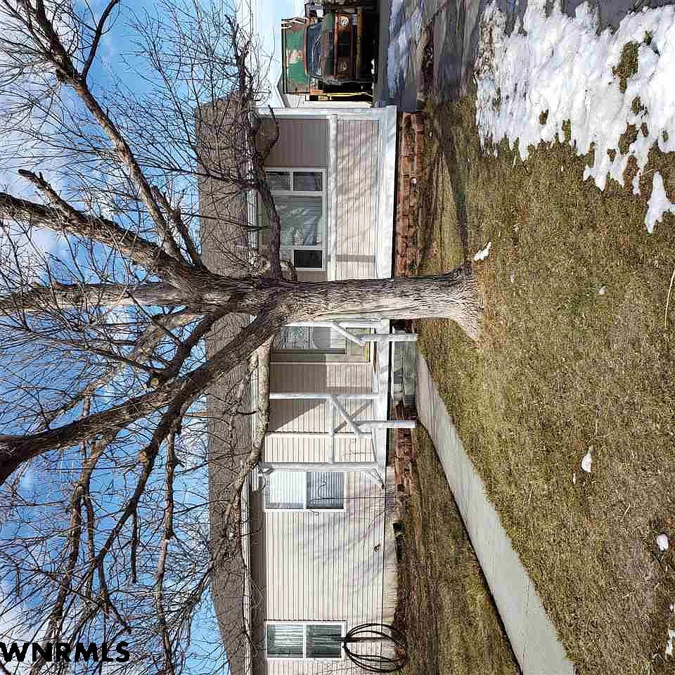 445 Kurt Dr, Gering, NE 69341 | Zillow