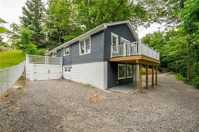 228 Ridge Ave, Rural Ridge, PA 15075 | Zillow