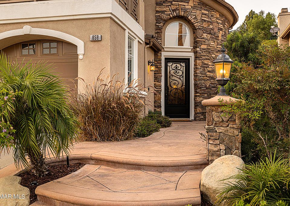 659 Corte Estrella, Camarillo, CA 93010 | MLS #223003762 | Zillow