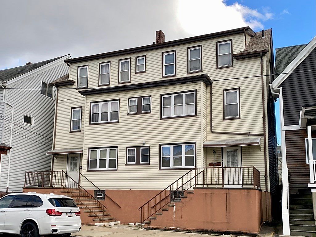 1674 S Main St, Fall River, MA 02724 | Zillow