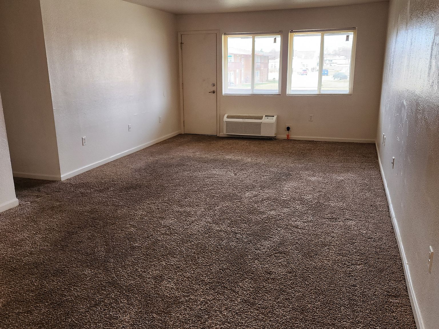 1910 Hobson Rd #E-211, Fort Wayne, IN 46805 | Zillow