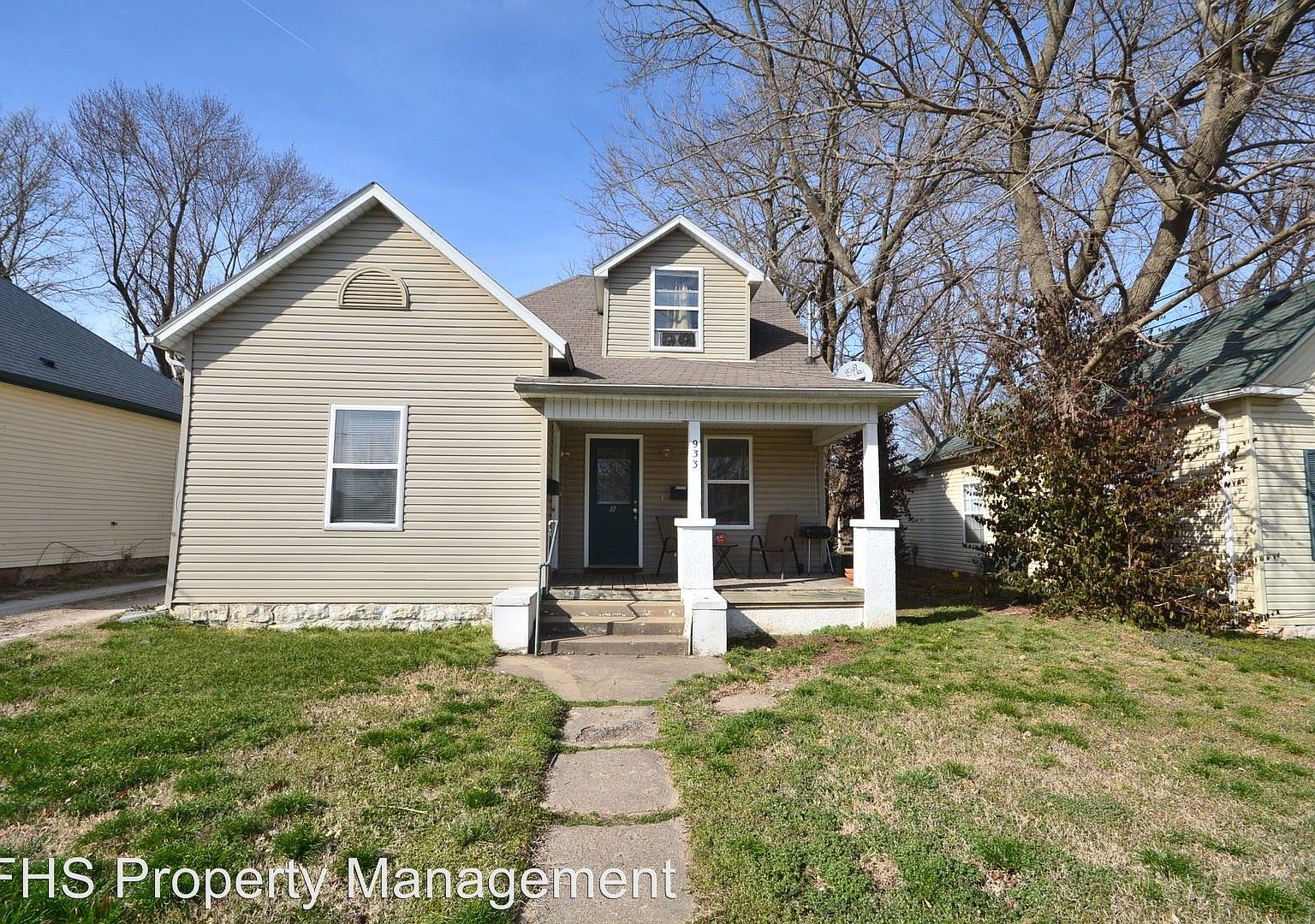 933 E Locust St APT B, Springfield, MO 65803 | Zillow
