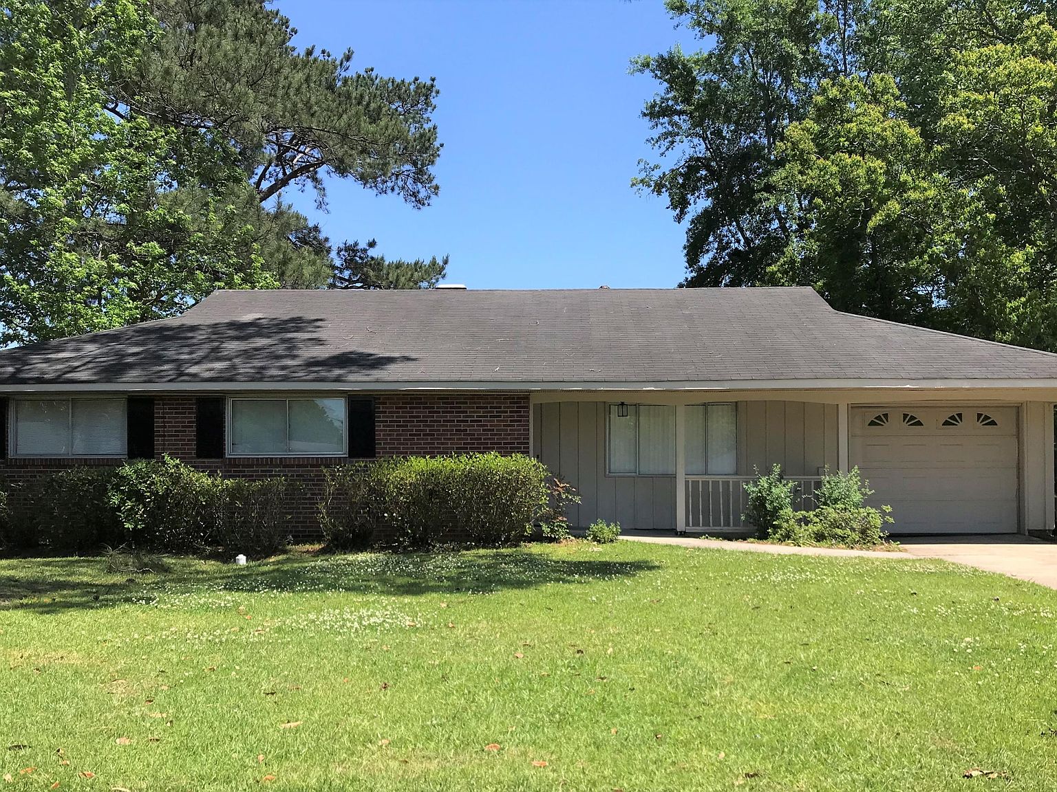 610 Hillendale Dr, Hattiesburg, MS 39402 | Zillow