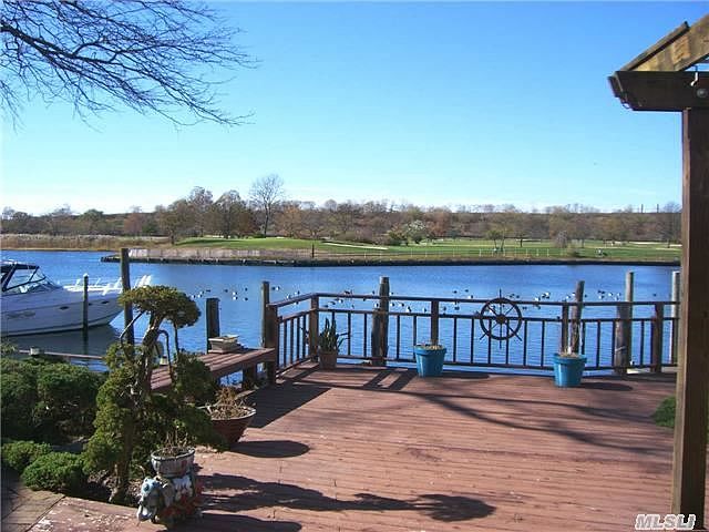 2944 Clubhouse Rd, Merrick, NY 11566 | Zillow