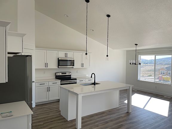 453 N Stone Ridge Dr, Saratoga Springs, UT 84045 | Zillow