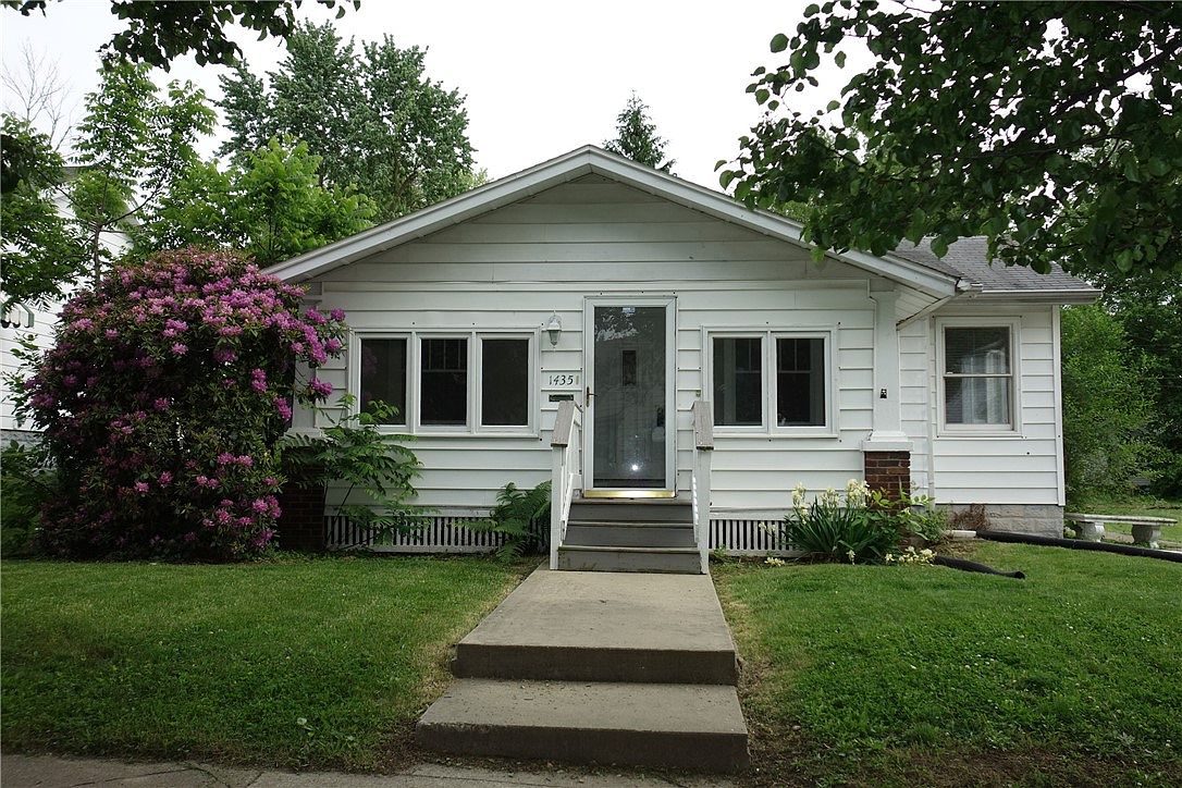 1435 E Lawrence St, Decatur, IL 62521 | Zillow