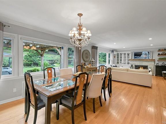 188 Lakeview Avenue, Valhalla, NY 10595 | MLS #H6270655 | Zillow