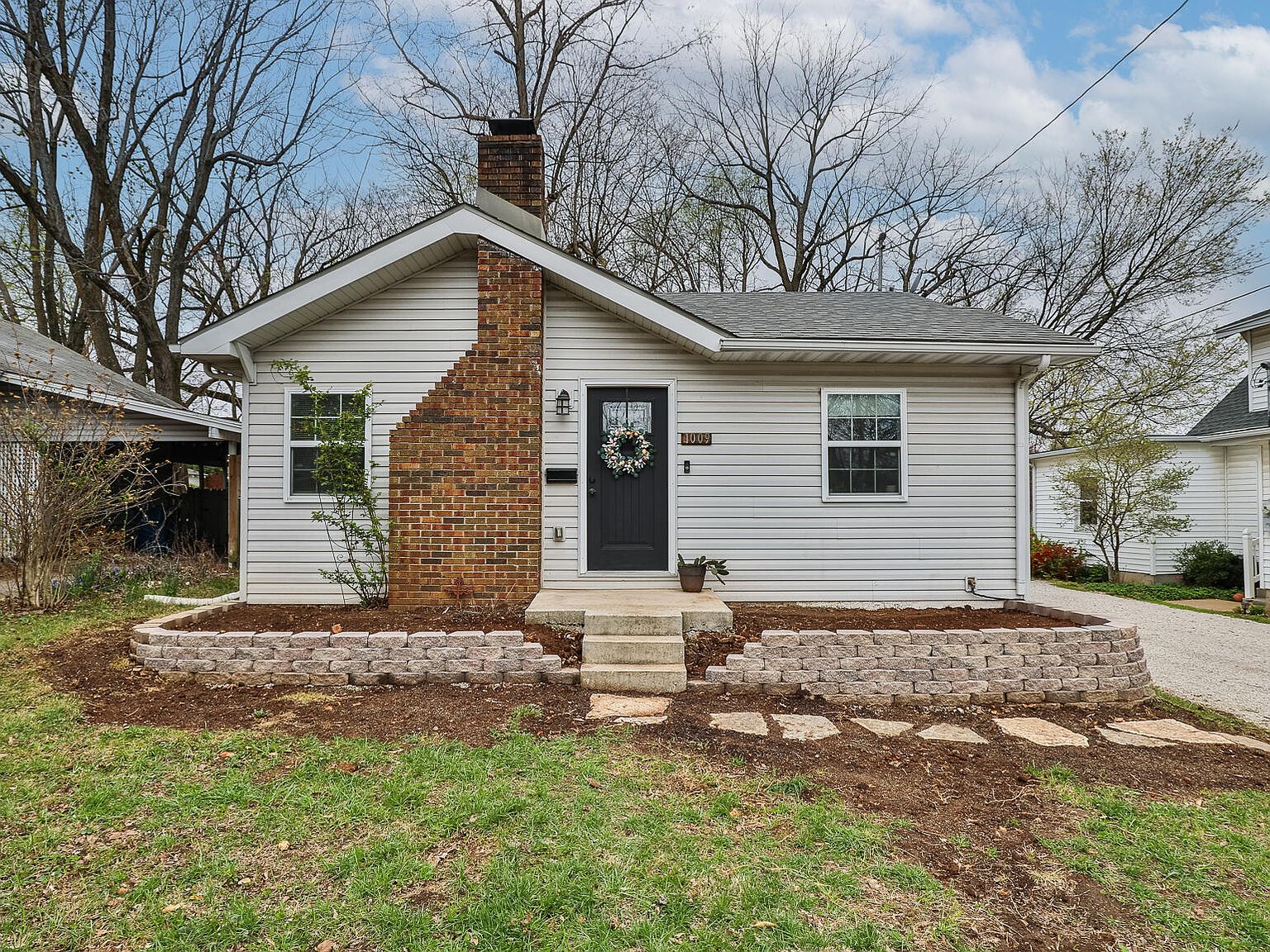 1009 S Ferguson Avenue, Springfield, MO 65807 | Zillow