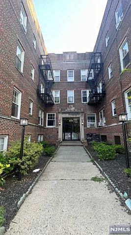 269 Chestnut St APT 306, Nutley, NJ 07110 | Zillow