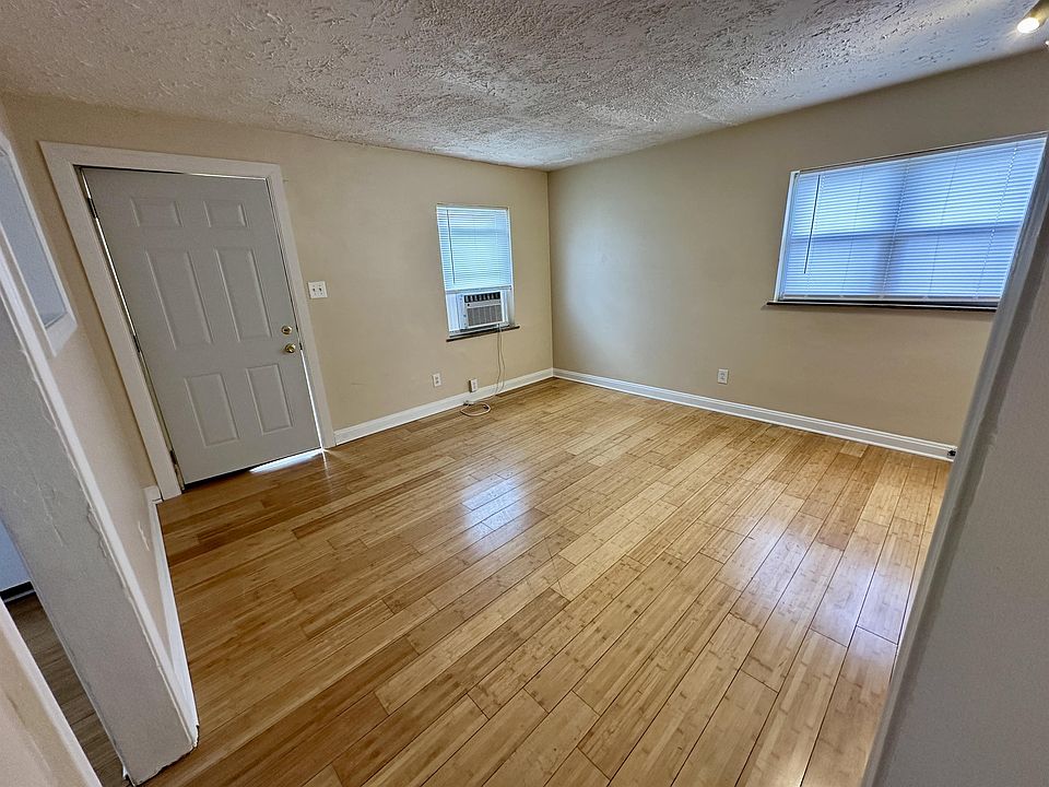 913 3rd St W, Huntington, WV 25701 | Zillow