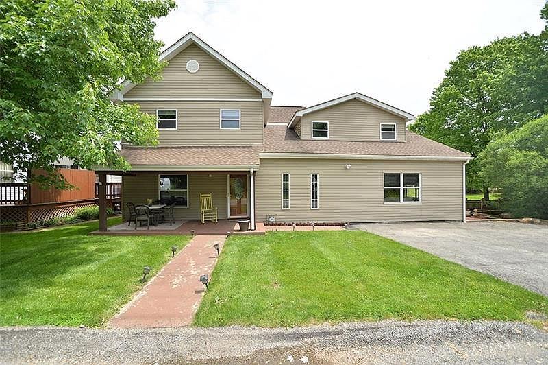 135 Main St, Callery Boro, PA 16024 | Zillow