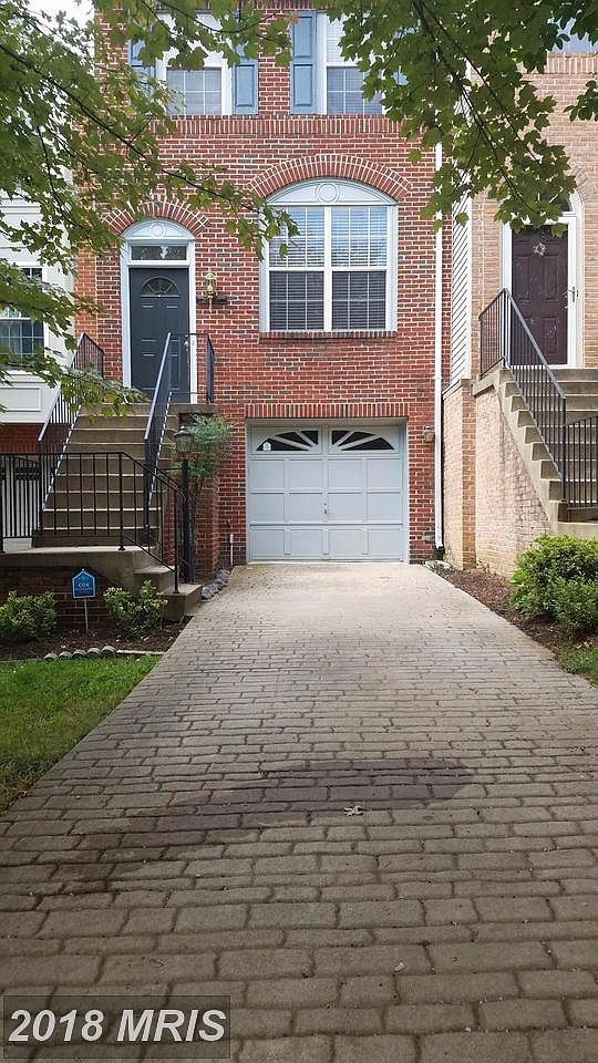 2414 Simpkins Farm Dr, Herndon, VA 20171 | Zillow