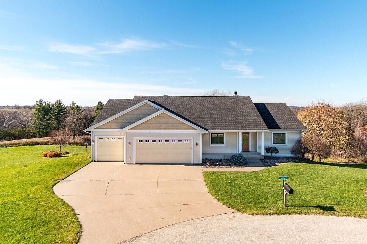N2045 Sigel COURT, La Crosse, WI 54601 | Zillow