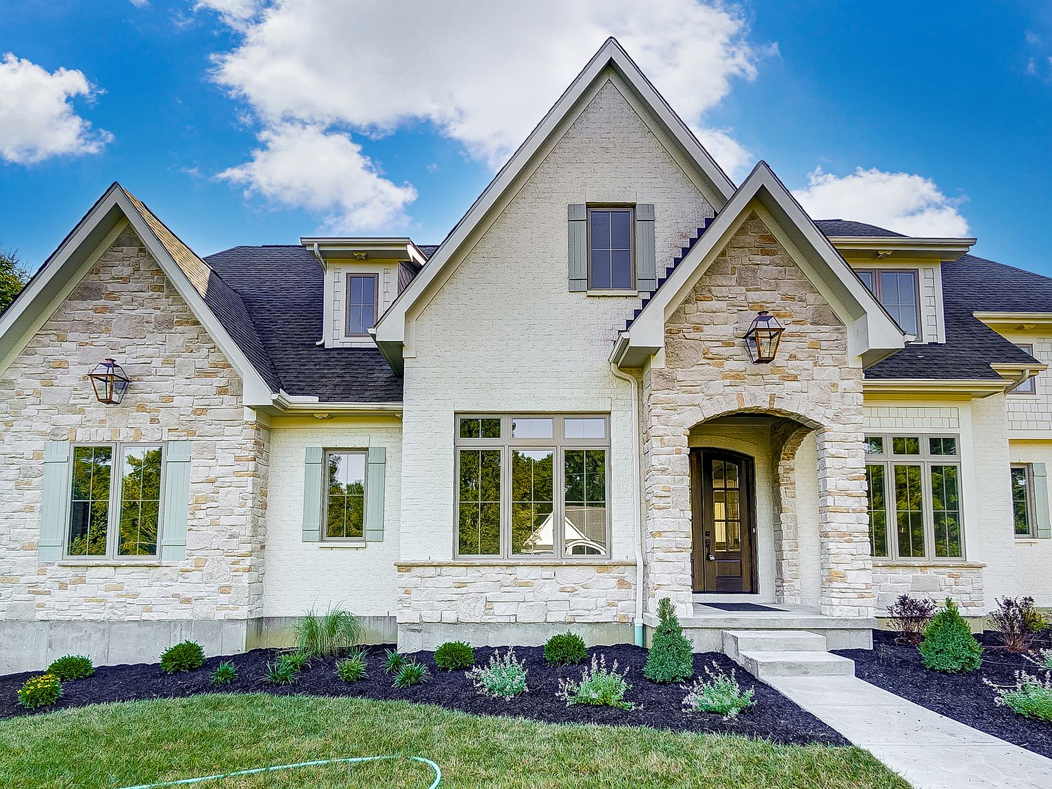 9815 Humphrey Rd, Cincinnati, OH 45242 | MLS #1758584 | Zillow