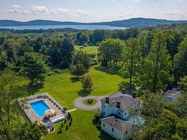 2 Galloping Hill Rd, Lebanon, NJ 08833 | Zillow