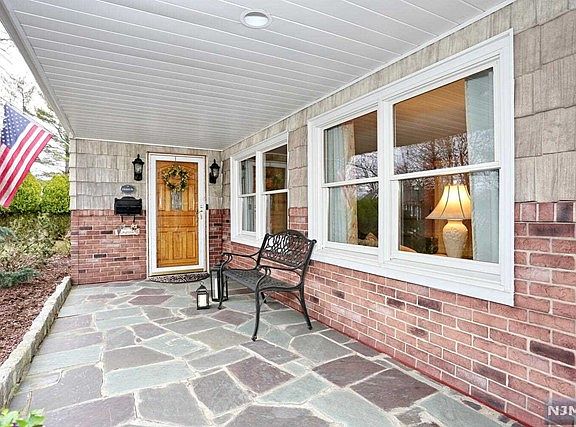 4 Roberts Rd, Montvale, NJ 07645 | MLS #24009664 | Zillow