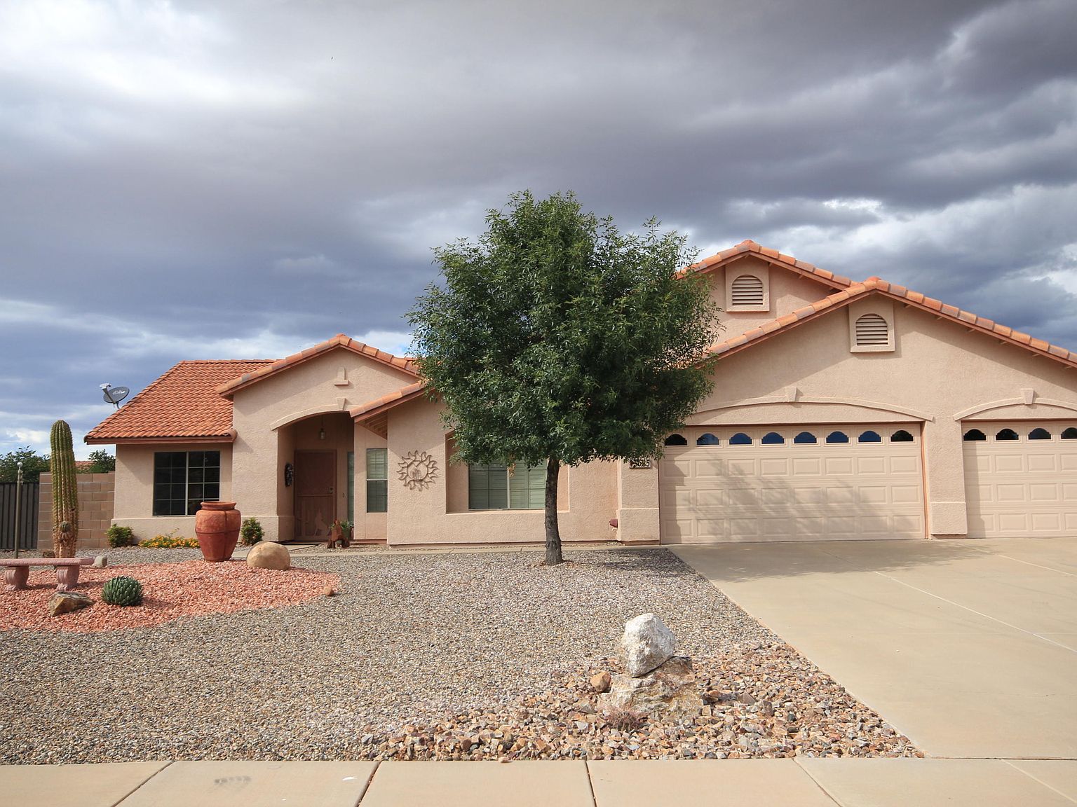 3685 Herba De Maria, Sierra Vista, AZ 85650 | Zillow