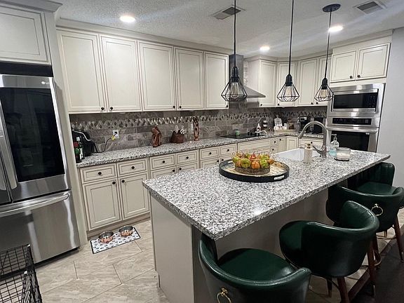 11502 Village Place Dr, Houston, TX 77077 | MLS #73237702 | Zillow