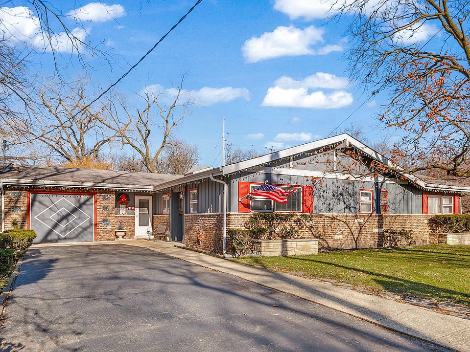 8548 40th St, Lyons, IL 60534 | Zillow