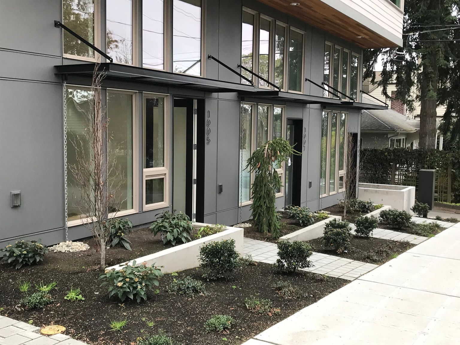 1005 W Howe St, Seattle, WA 98119 | Zillow
