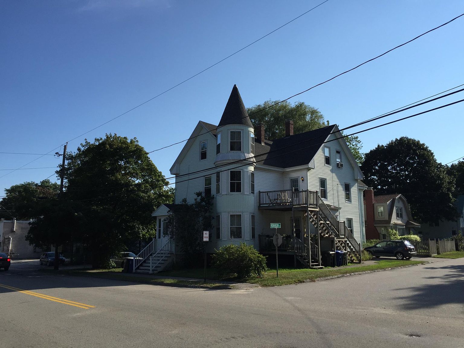 201 Elm St #3, South Portland, ME 04106 | Zillow