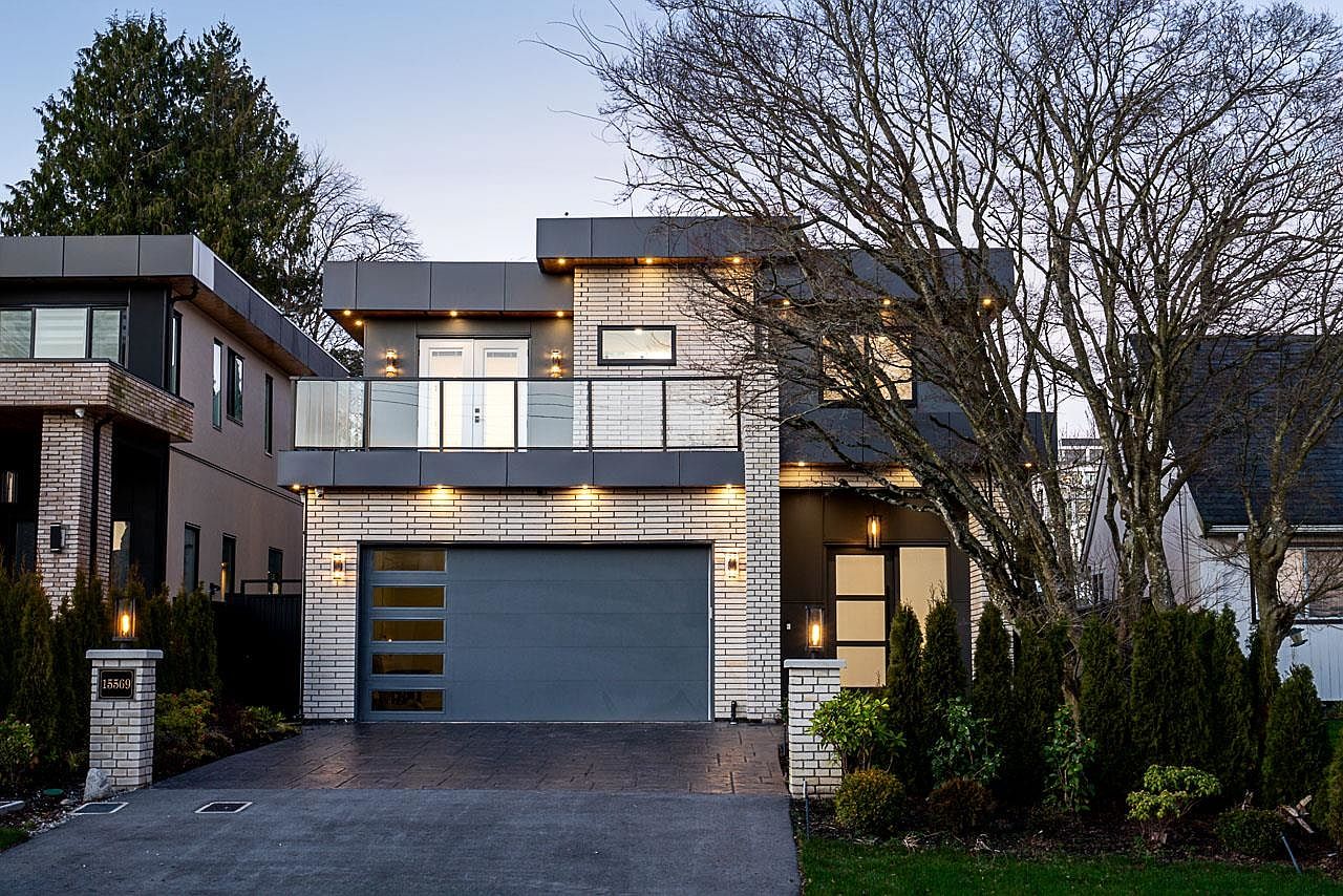 15569 Oxenham Ave, White Rock, BC V4B 2J2 | MLS #R3109093 | Zillow