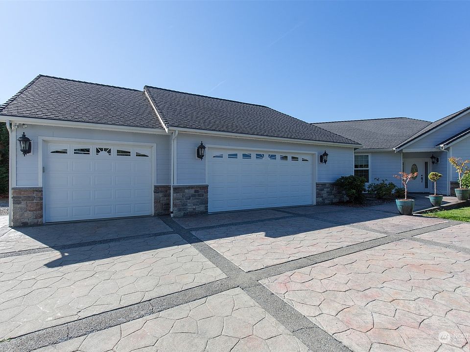 133 Mariah Winds Pt Angeles WA | Zillow