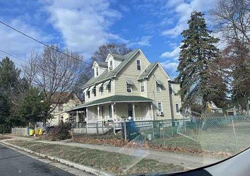 606 Spruce St, Delanco, NJ 08075 | Zillow