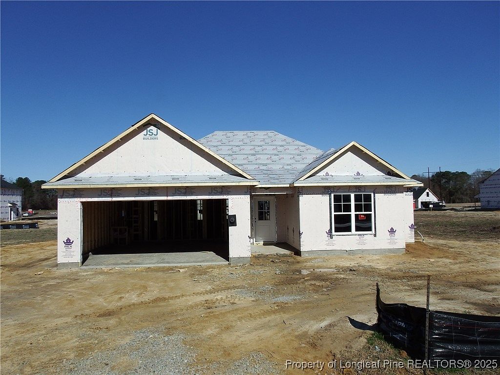 1913 Bulldog Ln, Hope Mills, NC 28348 | Zillow