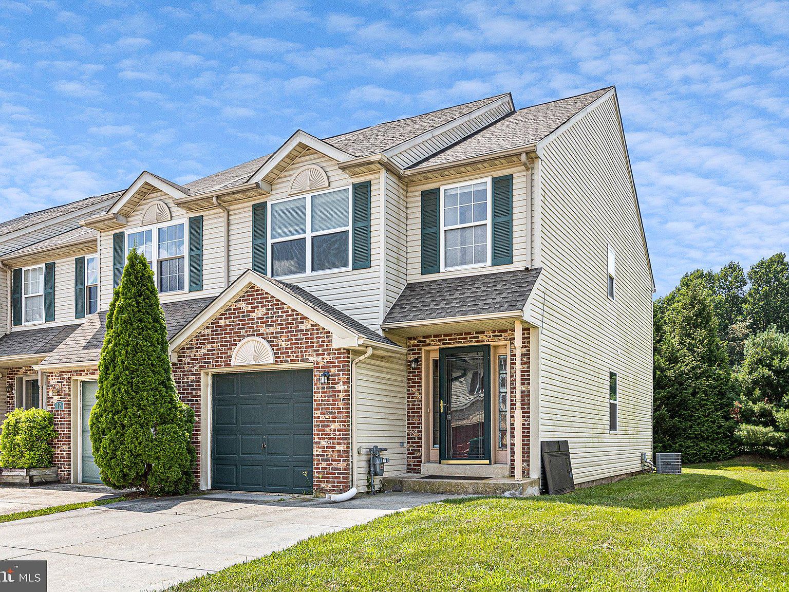 10 Woodcrest Ct, Newark, DE 19702 | MLS #DENC2046384 | Zillow