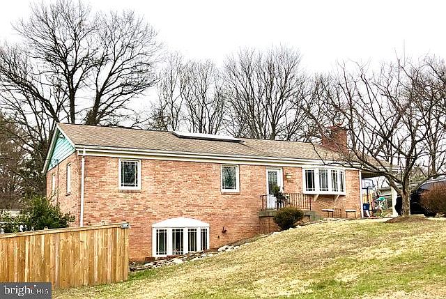 8902 Higdon Dr, Vienna, VA 22182 | Zillow