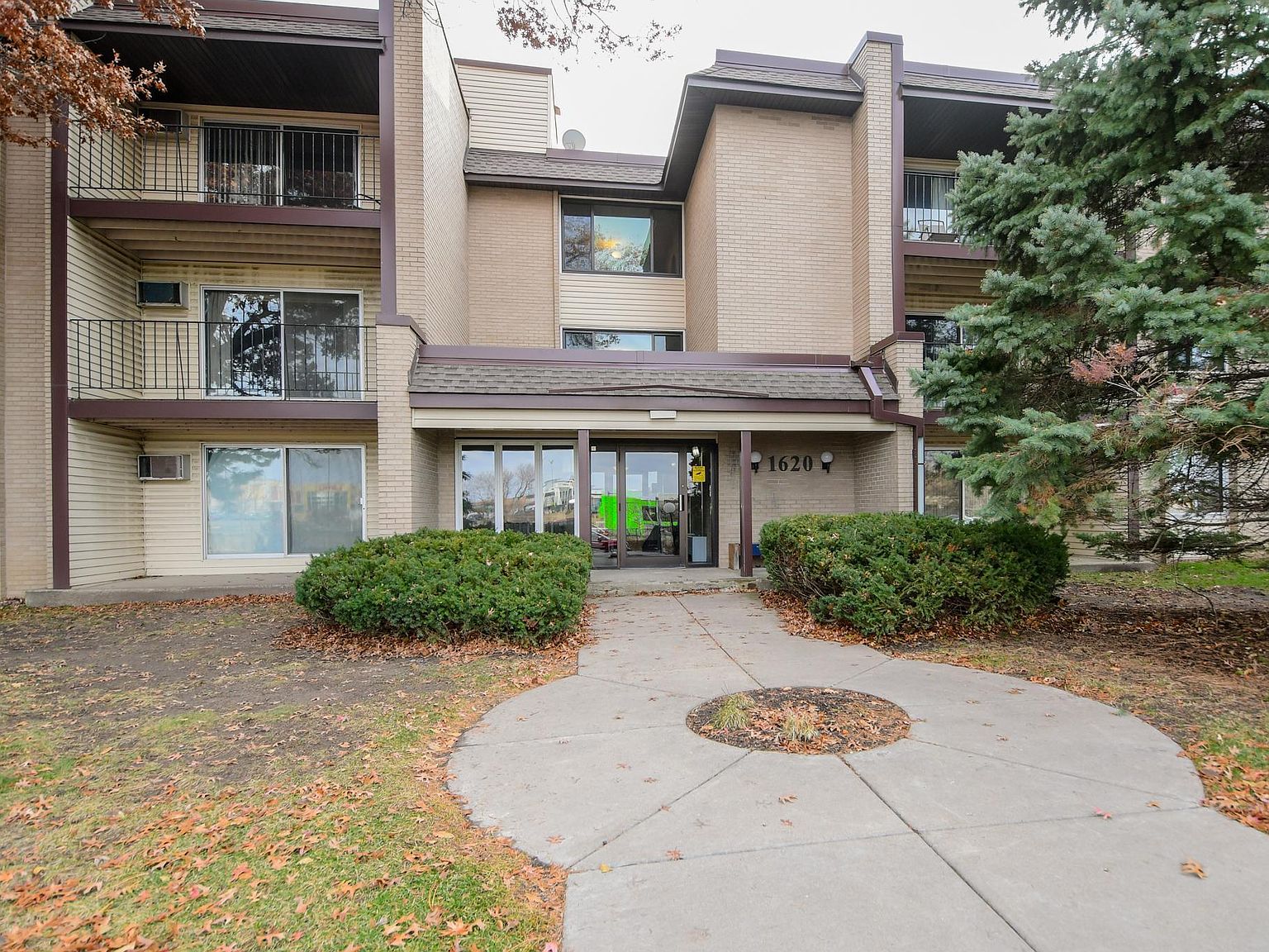 1620 Highway 36 W APT 302, Roseville, MN 55113 | MLS #6469568 | Zillow