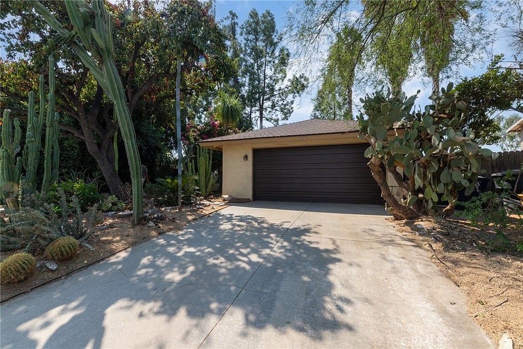45 Georgia St, Redlands, CA 92374 | Zillow