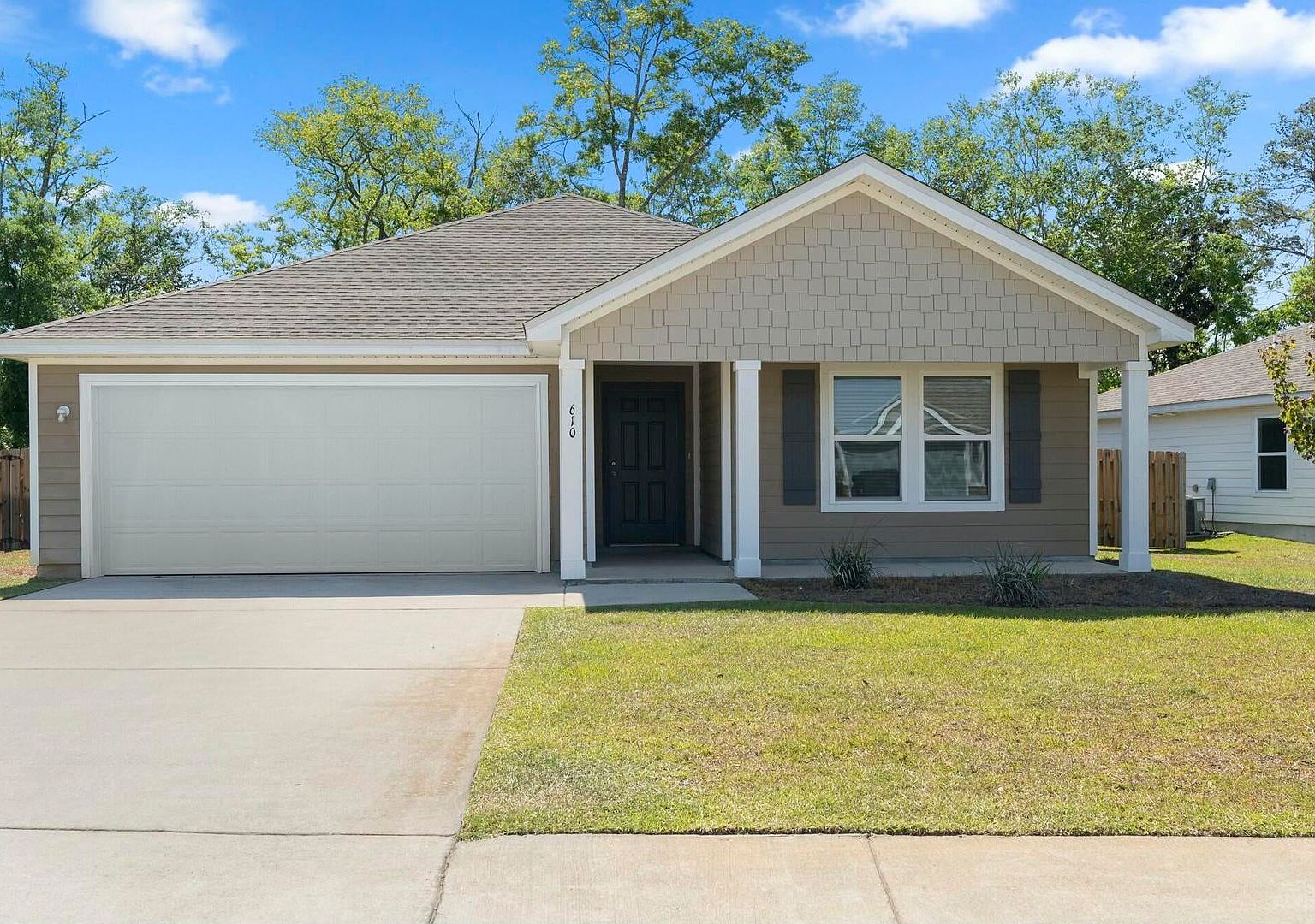 610 Riverwalk Cir, Freeport, FL 32439 | Zillow