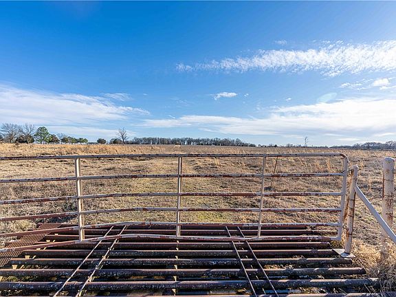 1 S Broadway St, Dustin, OK 74839 | MLS #1075957 | Zillow